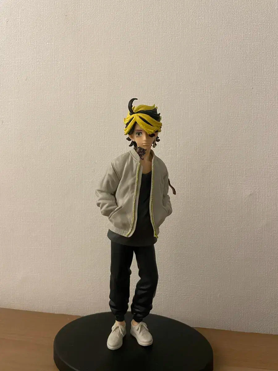 Tokyo Revengers Hanemiya Kazutora Figure – RINGKO